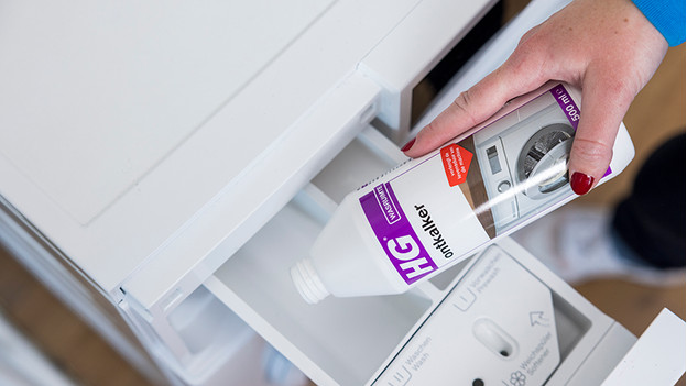 How to clean your washing machine? | Coolblue - Free delivery & returns