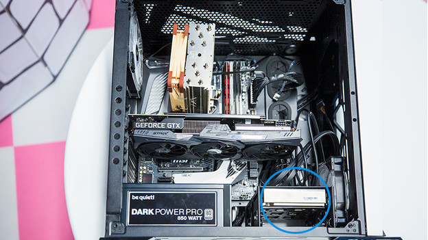 How do I build in an internal hard drive? | Coolblue - Free delivery ...