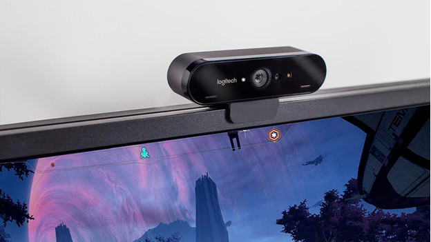 How do you connect a webcam? | Coolblue - Free delivery & returns