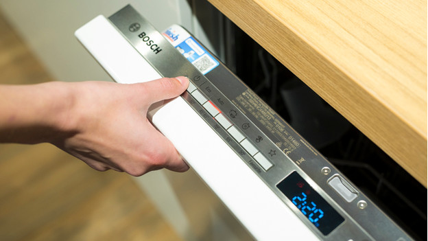 6 tips to save energy with the dishwasher | Coolblue - Free delivery ...