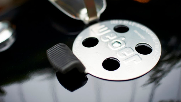 How do I use the vents on the barbecue? | Coolblue - Free delivery ...