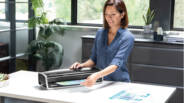 How do you choose a laminator? | Coolblue - Free delivery & returns
