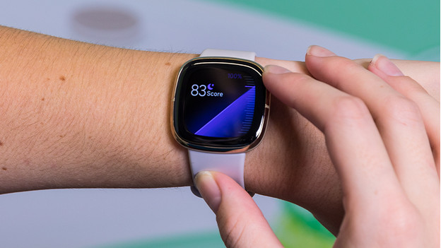 Expert review Fitbit Sense | Coolblue - Free delivery & returns