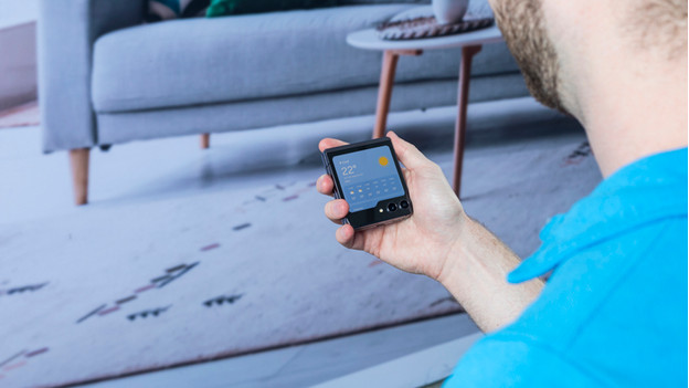 Everything on foldable smartphones | Coolblue - Free delivery & returns