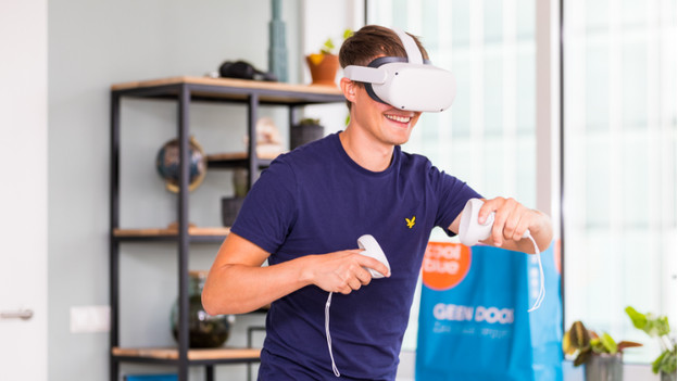 How do you maintain your Meta Quest 2 VR headset? | Coolblue - Free ...