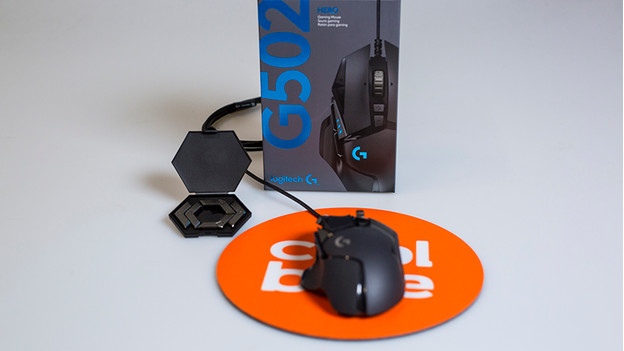 Expert review of the Logitech G502 HERO | Coolblue - Free delivery ...