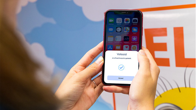How do you quickly share your WiFi network on iPhone or iPad with ...