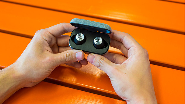 Get started with your Sennheiser earbuds | Coolblue - Free delivery ...