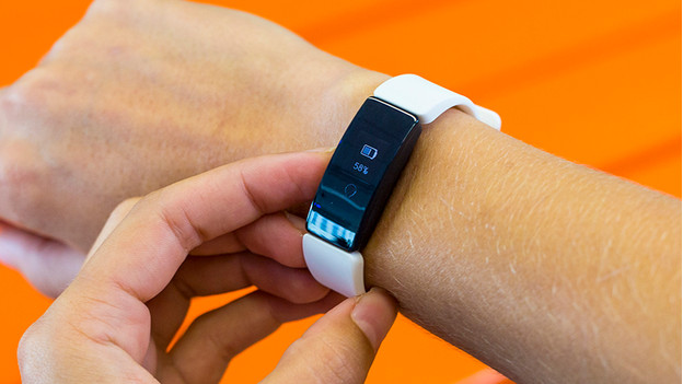 Expert review of the Fitbit Inspire HR | Coolblue - Free delivery & returns