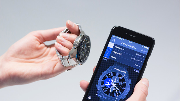 Expertenbewertung der Casio Edifice EQB-501XDB-1AER | Coolblue ...