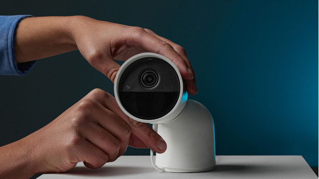 How do you set up a Philips Hue Secure camera? | Coolblue - Free ...