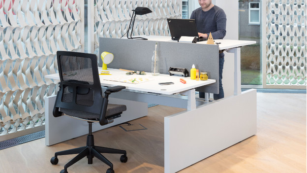 How do you choose a desk? | Coolblue - Free delivery & returns