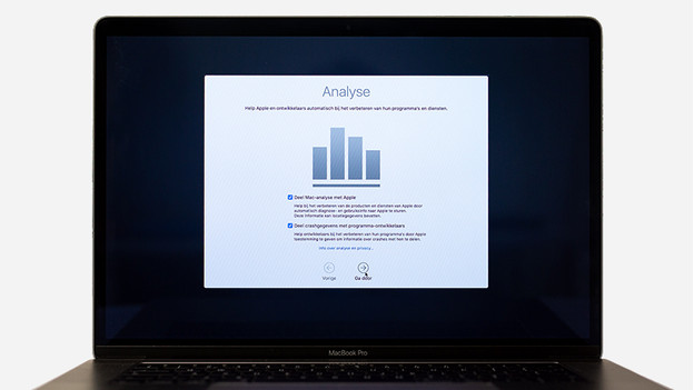 How do I install my MacBook? | Coolblue - Free delivery & returns