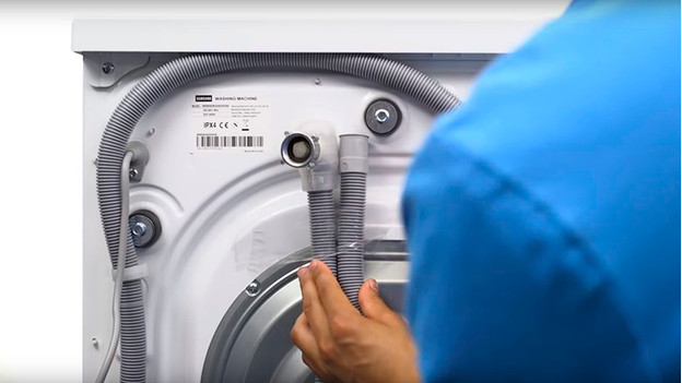 How do you disconnect a washing machine? | Coolblue - Free delivery ...
