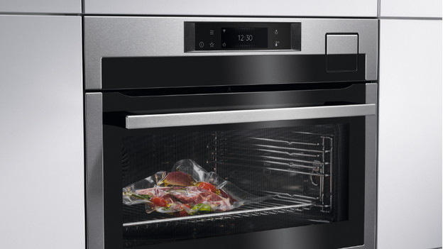What extra functions do you want on your oven? | Coolblue - Free ...