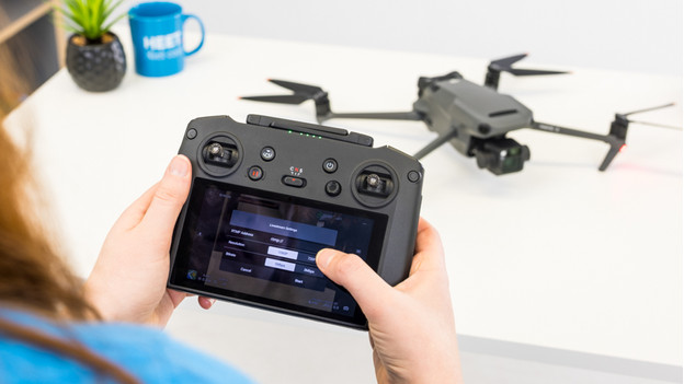 Expert review of the DJI RC Pro Remote | Coolblue - Free delivery & returns