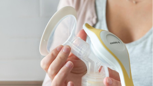 How do you clean a breast pump? | Coolblue - Free delivery & returns