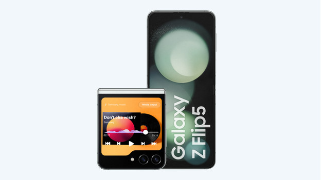 Expert review of the Samsung Galaxy Z Flip 5 | Coolblue - Free delivery ...