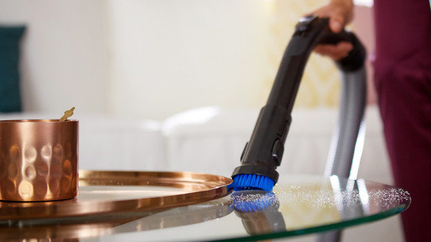 How do you clean a vacuum brush? | Coolblue - Free delivery & returns