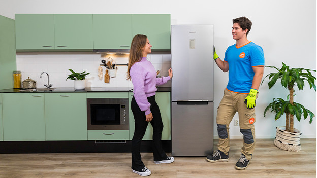 How do you connect a freestanding fridge? | Coolblue - Free delivery ...