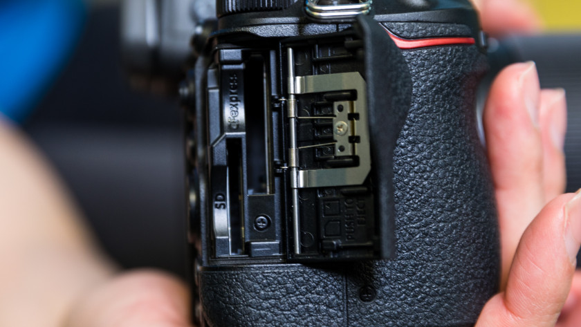 Compare the Nikon Z6 to the Nikon Z6 II | Coolblue - Free delivery ...