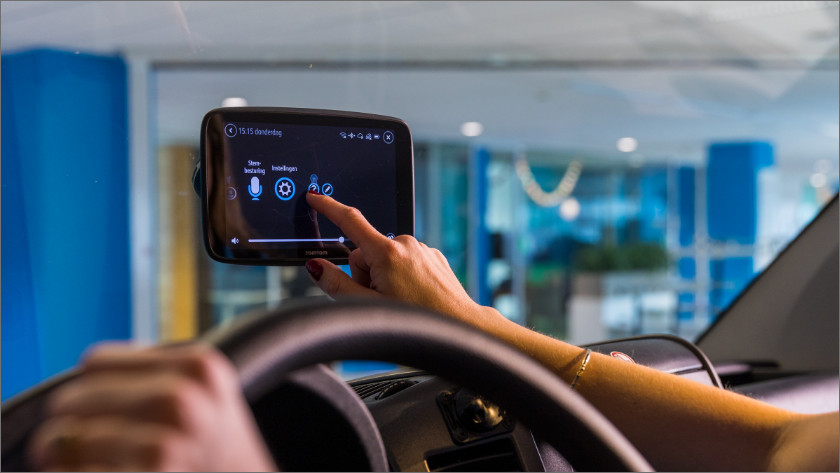 Expert review TomTom GO Discover 7 | Coolblue - Free delivery & returns