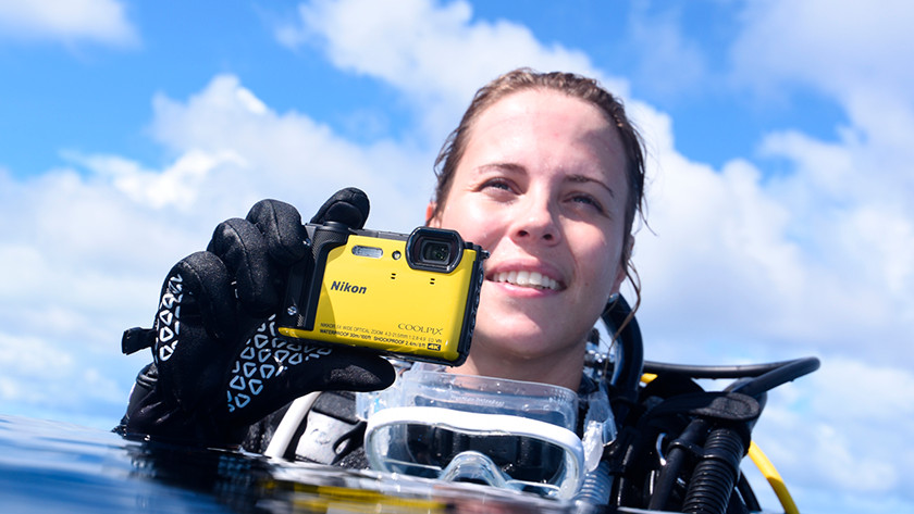 The best cameras for summer vacation | Coolblue - Free delivery & returns