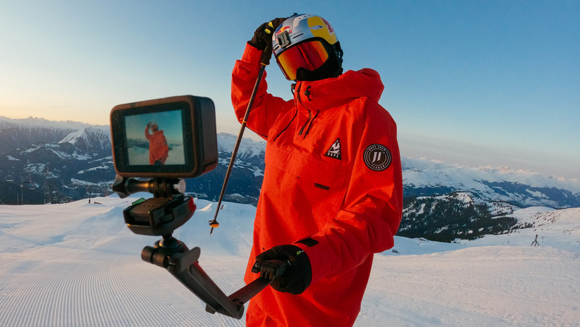 What GoPro accessories do I need for winter sports? | Coolblue - Free ...